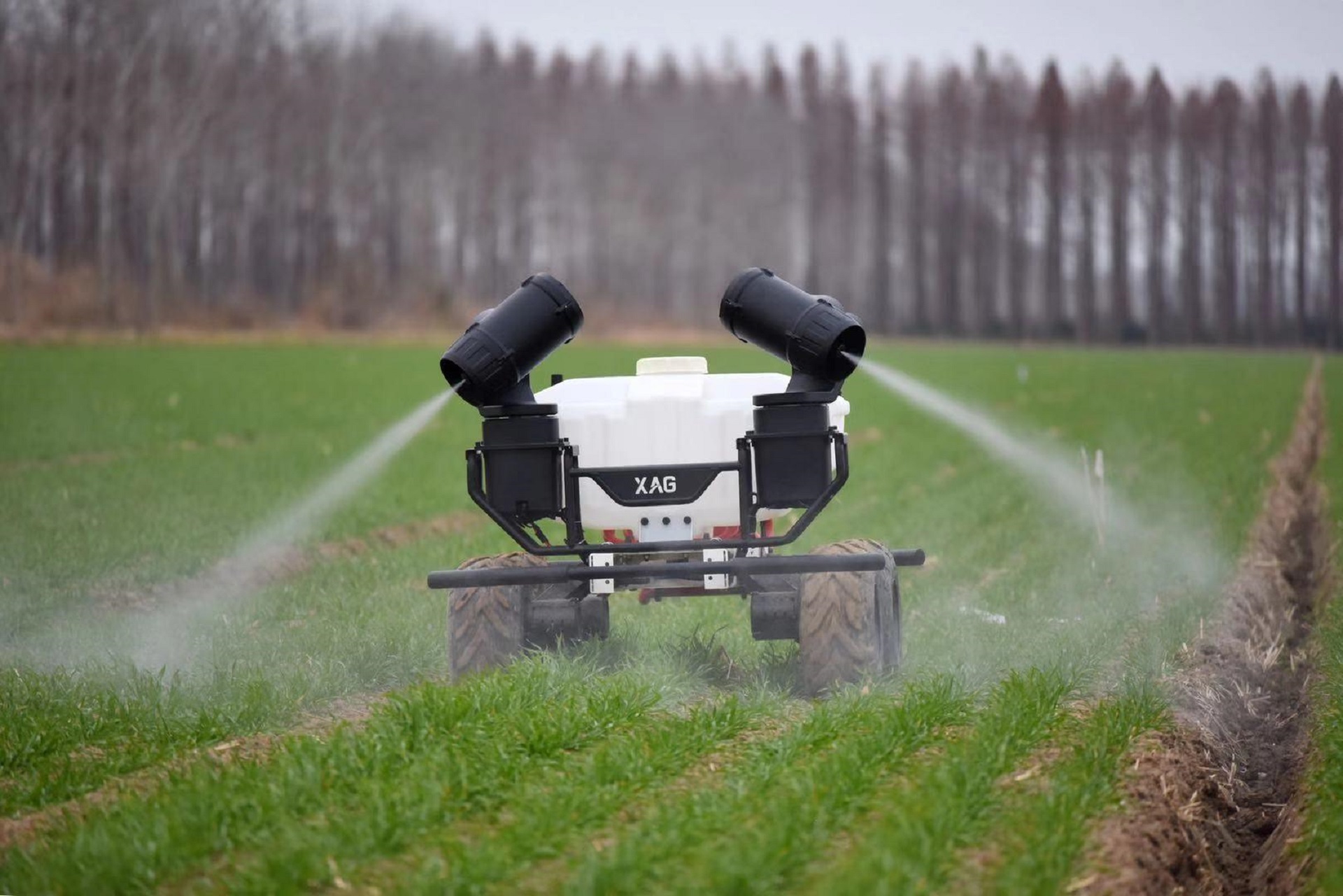 Robôs Agrícolas com Laser Substituem Herbicidas e Prometem Revolução no ...